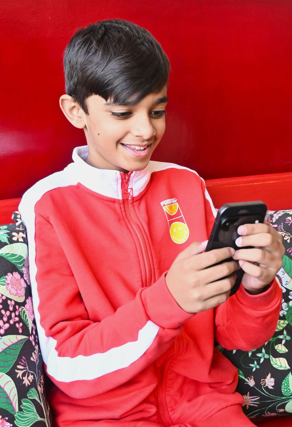 Navigating the Social Media Landscape: A Parent's Guide - Vega Schools